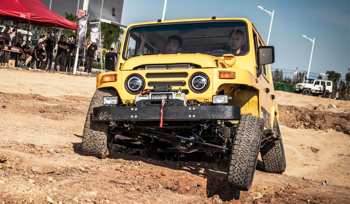 Вездеход BAW BJ212 Sniper: новая модификация ветерана — Авторевю