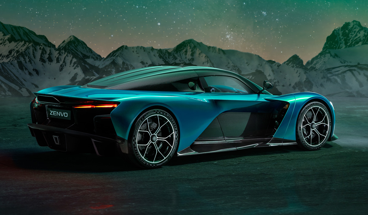 Гиперкар Zenvo Aurora с мотором V12 дебютировал в двух версиях — Авторевю