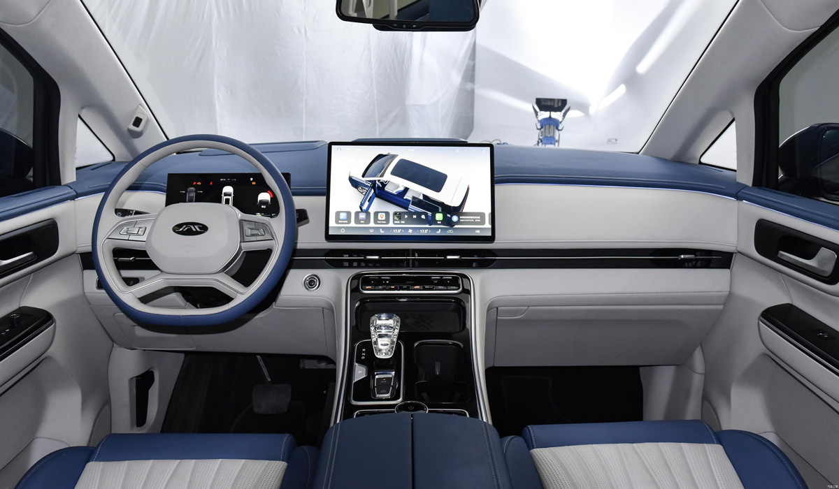 Новый минивэн JAC Refine RF8: самый роскошный в гамме — Авторевю