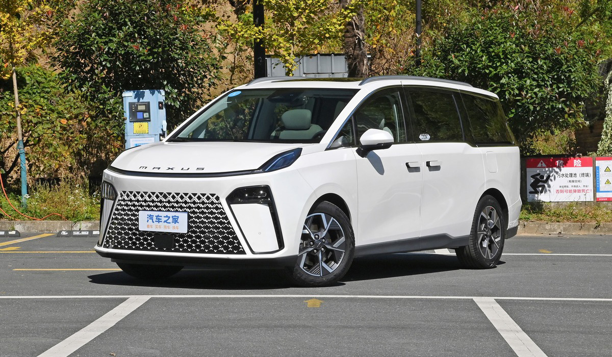 SAIC представил минивэны Maxus G70 и MIFA 7 — Авторевю