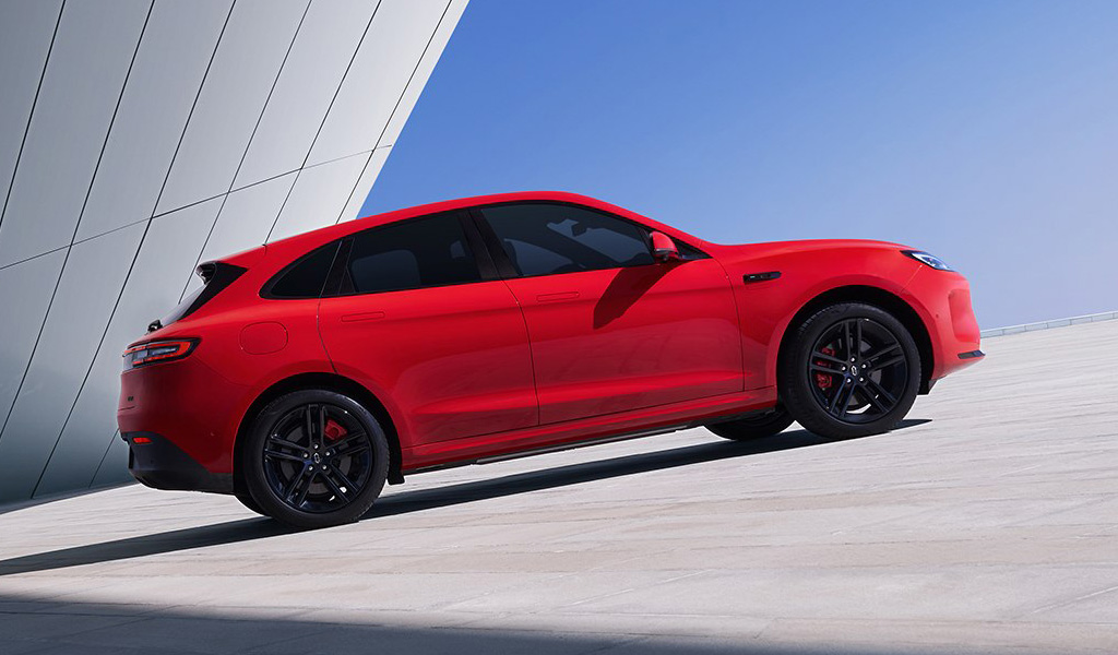 Huawei и Seres обновили кроссовер Aito M5 — Авторевю